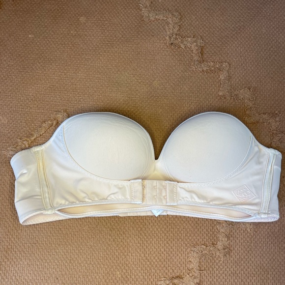 magic bra | Intimates & Sleepwear | Tik Tok Bra Strapless Push Up Magic ...